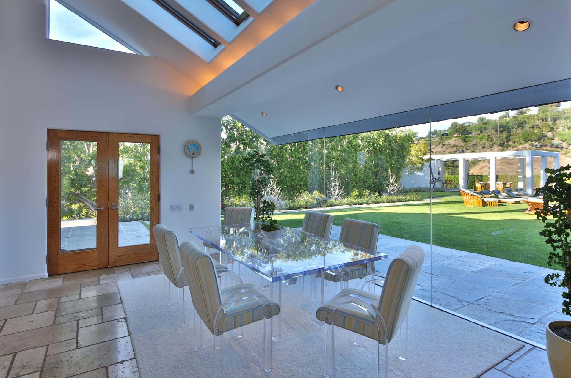 10690 Somma Way Los Angeles, CA 90077 — James Respondek