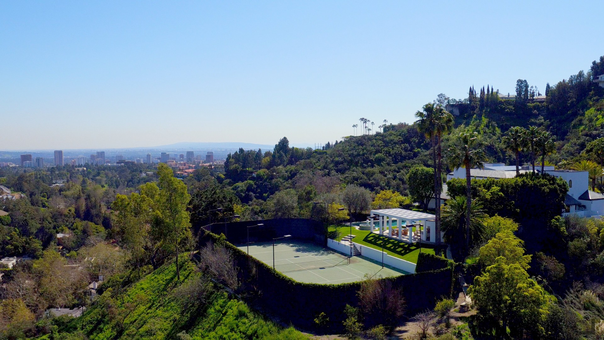 10690 Somma Way Los Angeles, CA 90077 — James Respondek