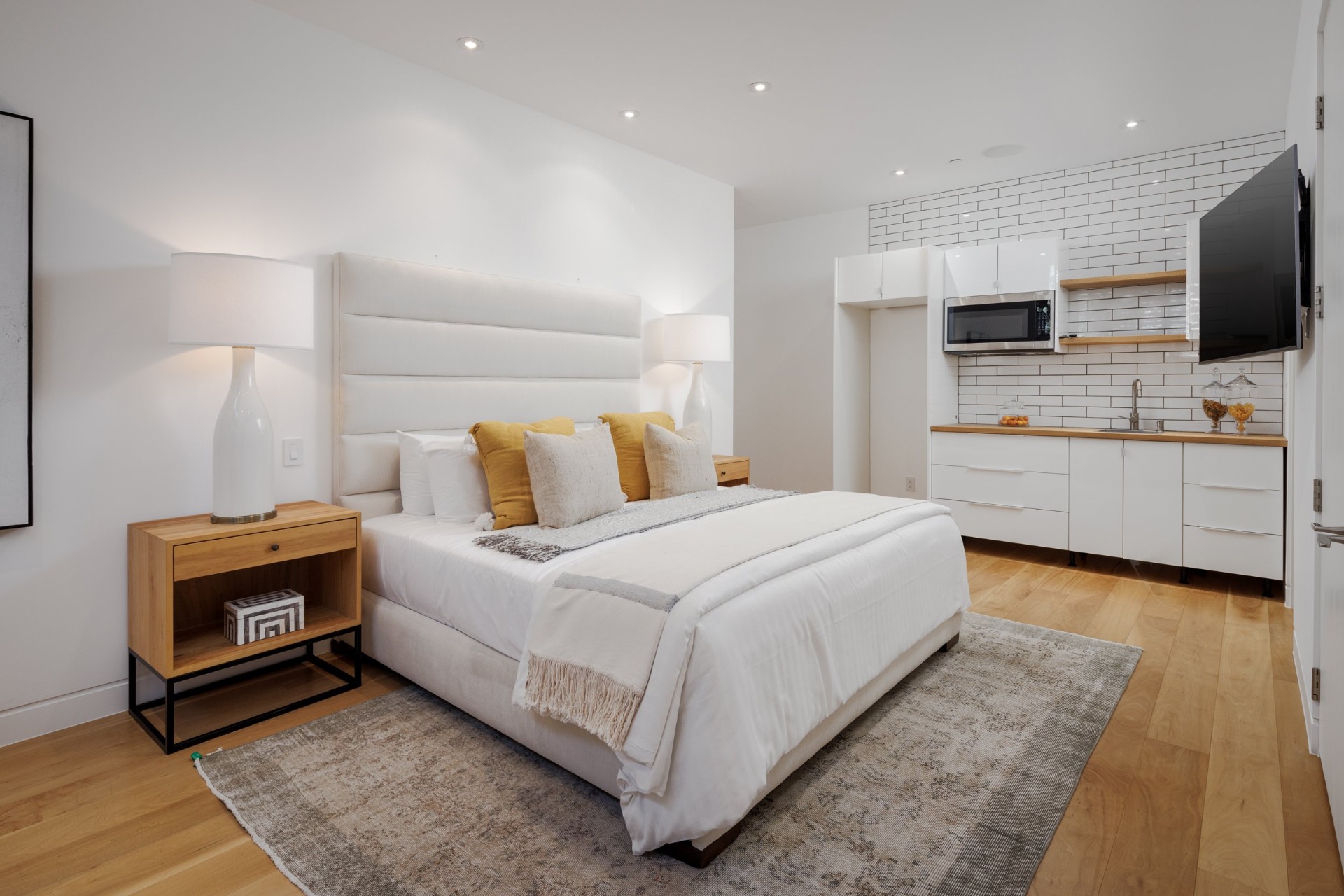 15301 Whitfield Ave — James Respondek