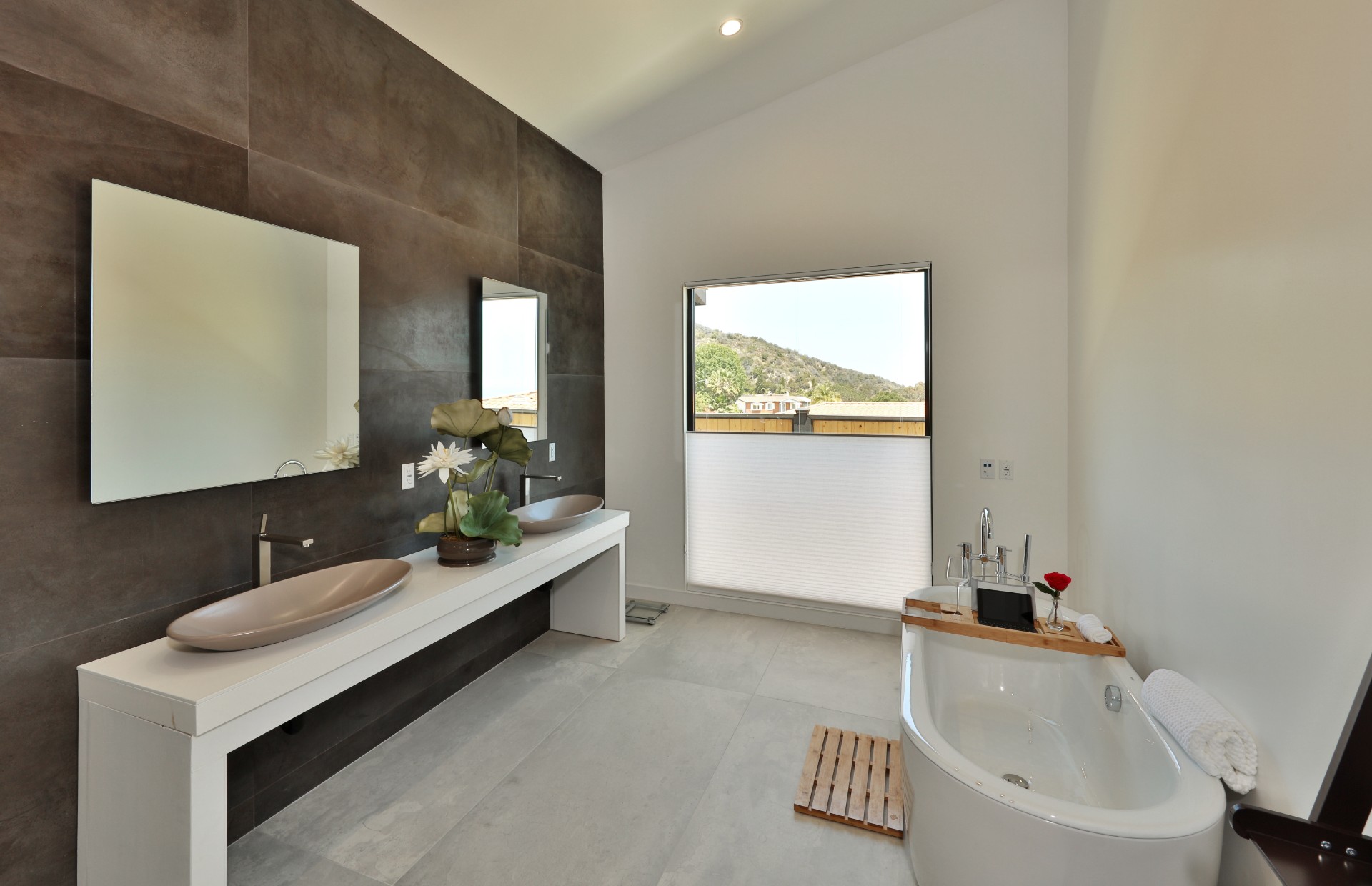 18038 Blue Sail Dr Pacific Palisades, CA 90272 — James Respondek