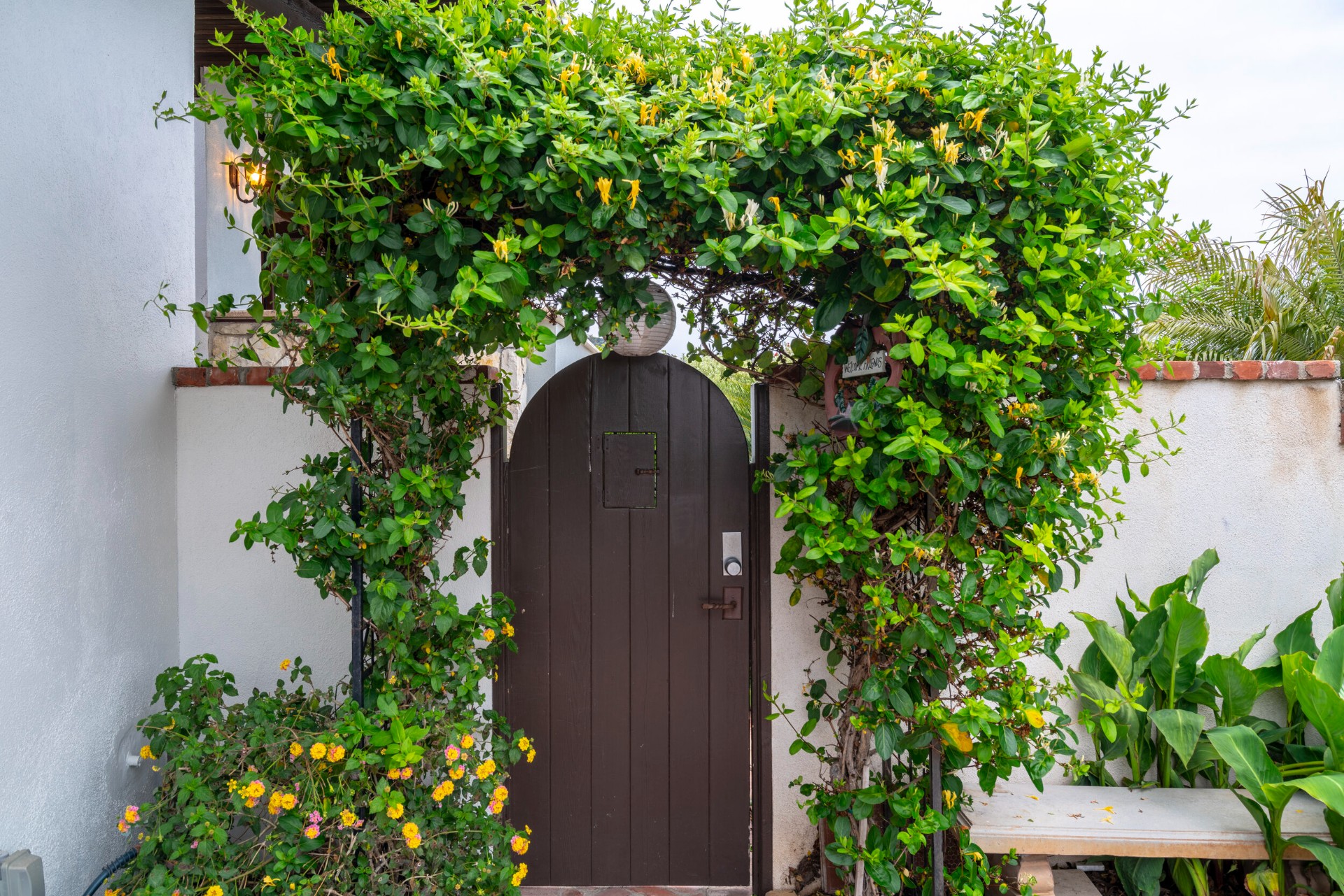 Wakecrest -18105 Wakecrest Dr, Malibu, CA 90265 — James Respondek