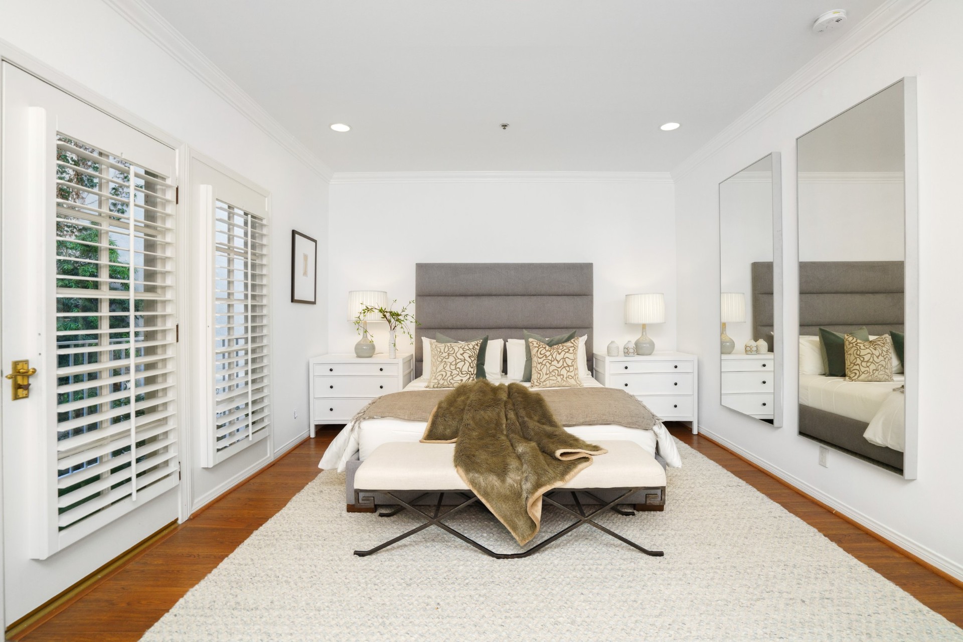 2025 S Beverly Glen #2C — James Respondek