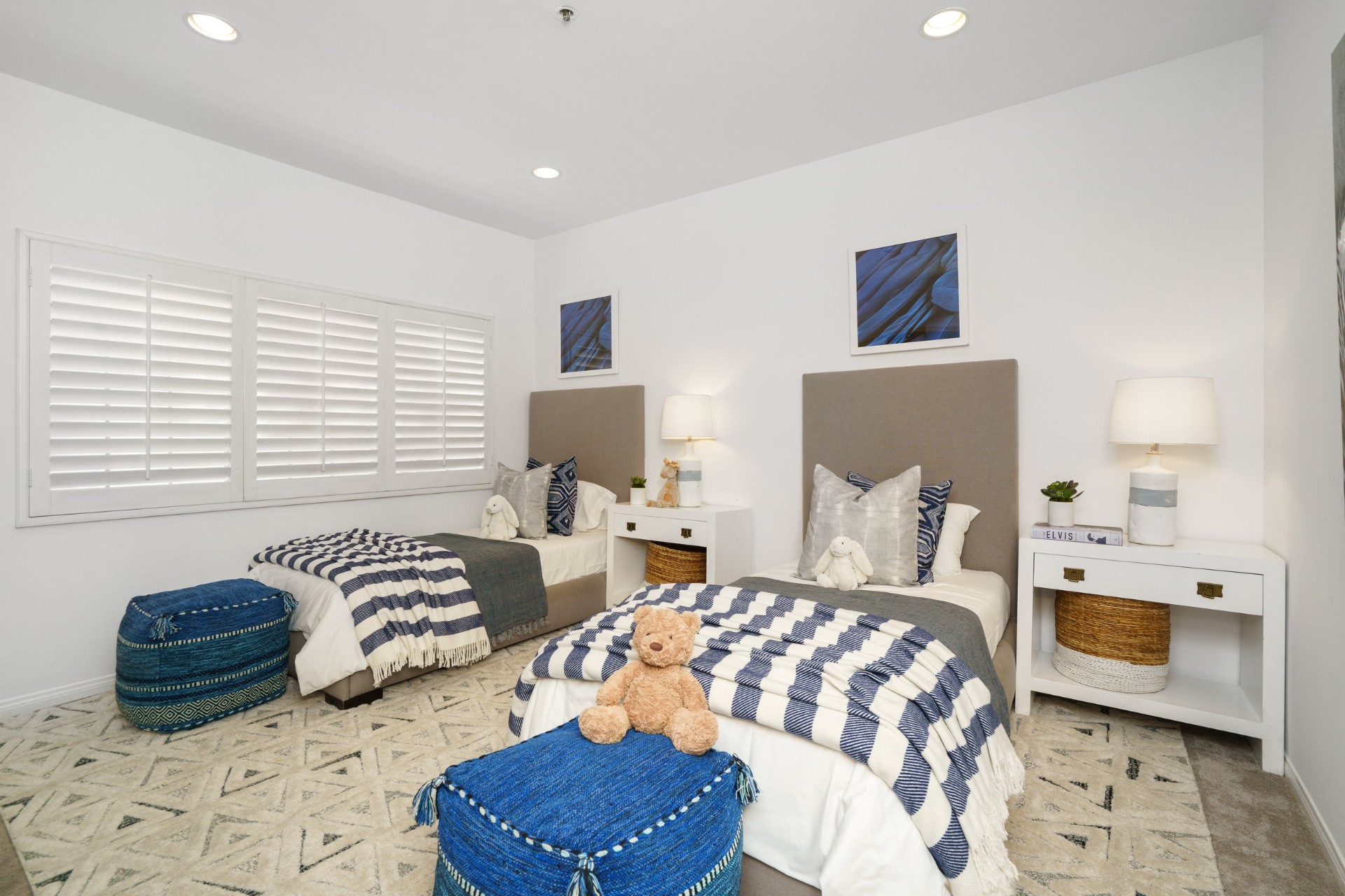 2025 S Beverly Glen #2C — James Respondek