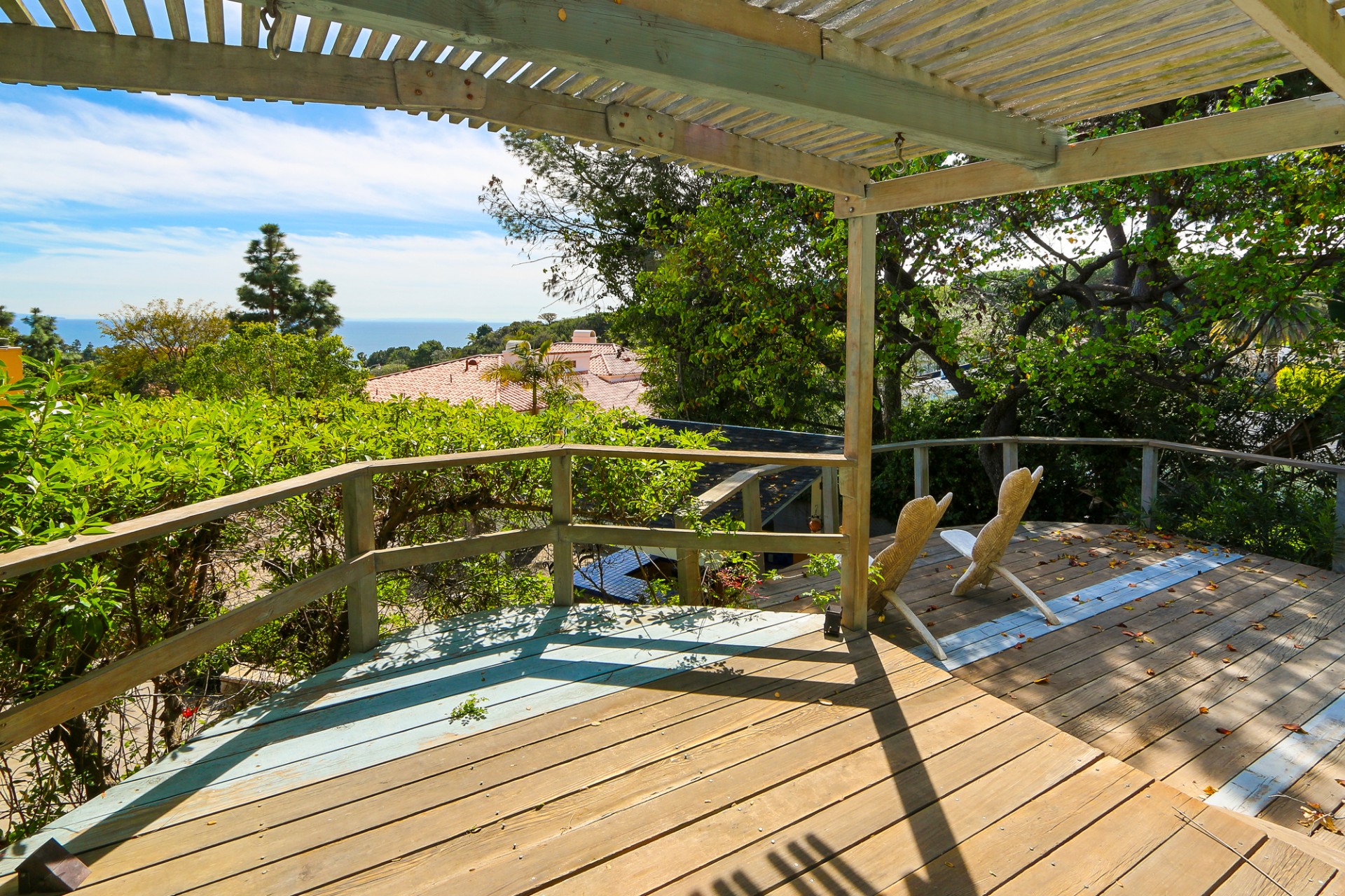 341 S Surfview Dr Pacific Palisades, CA 90272 — James Respondek