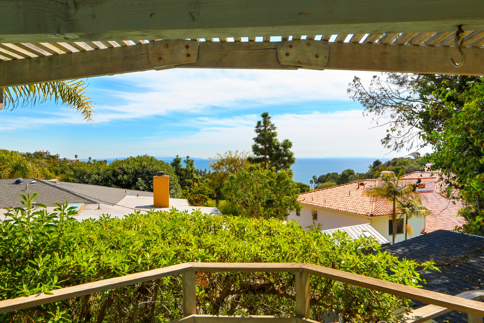341 S Surfview Dr Pacific Palisades, CA 90272 — James Respondek