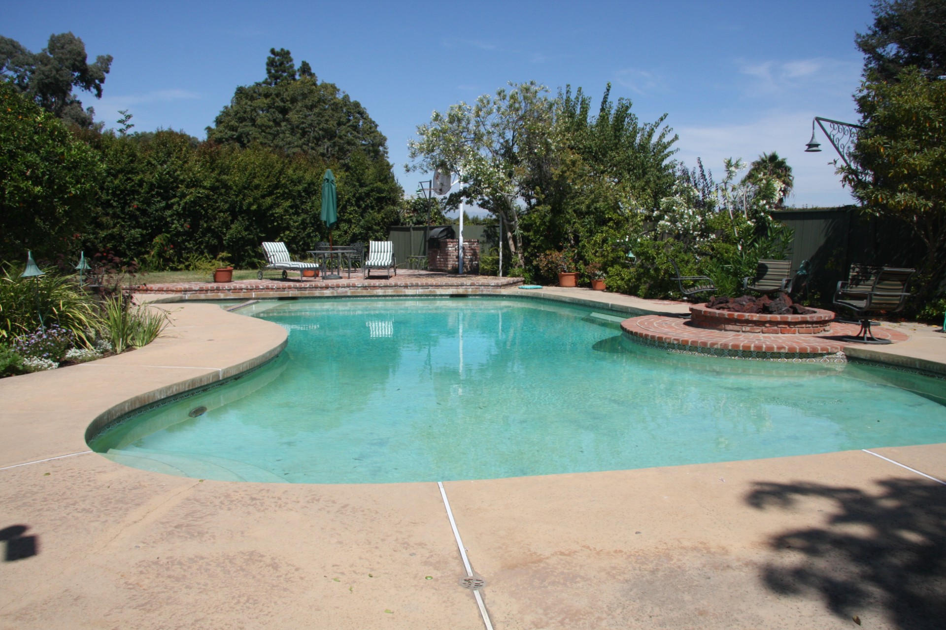 720 Amalfi Dr Pacific Palisades, CA 90272 — James Respondek