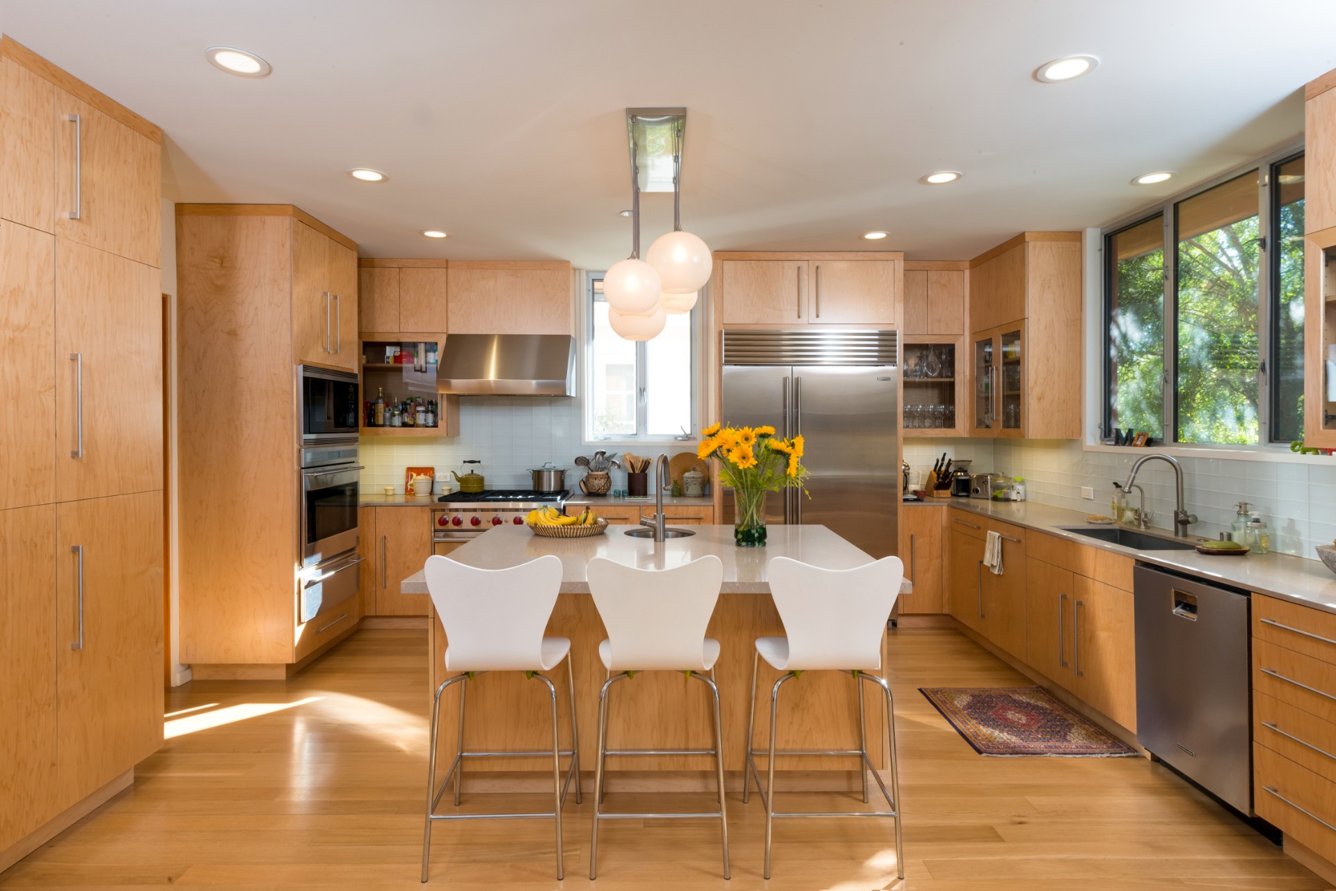 811 Hartzell St Pacific Palisades, CA 90272 — James Respondek