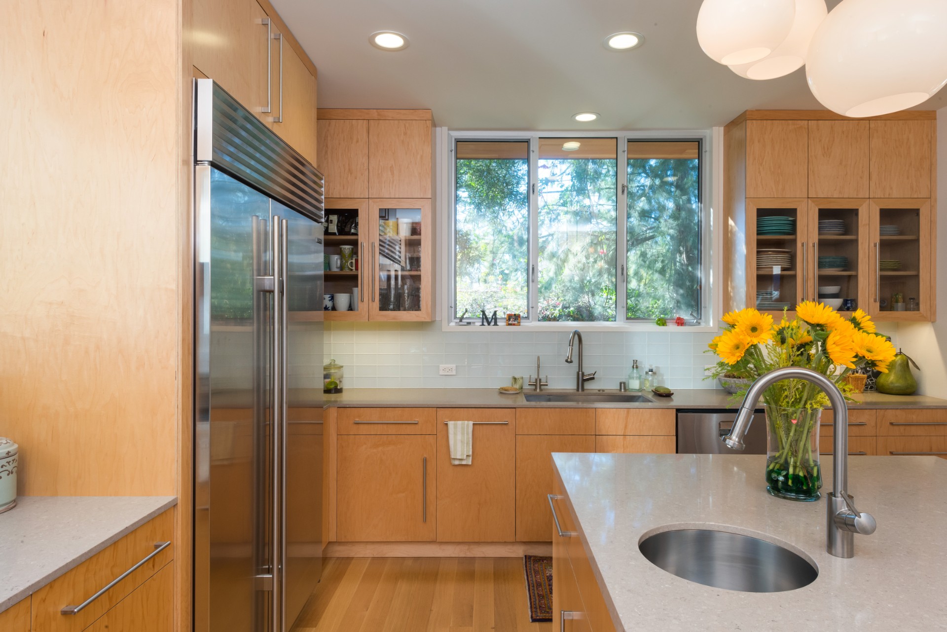 811 Hartzell St Pacific Palisades, CA 90272 — James Respondek