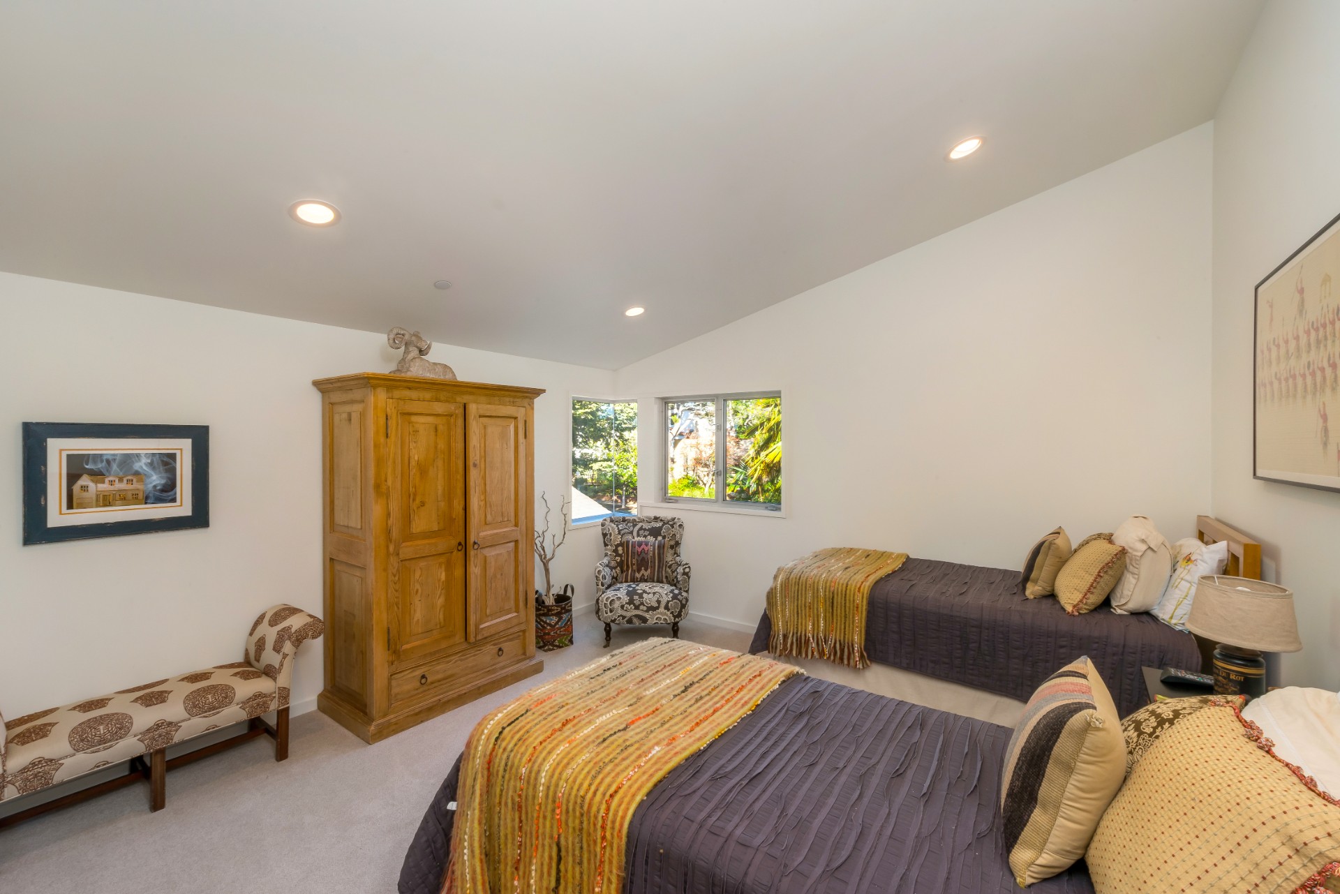 811 Hartzell St Pacific Palisades, CA 90272 — James Respondek