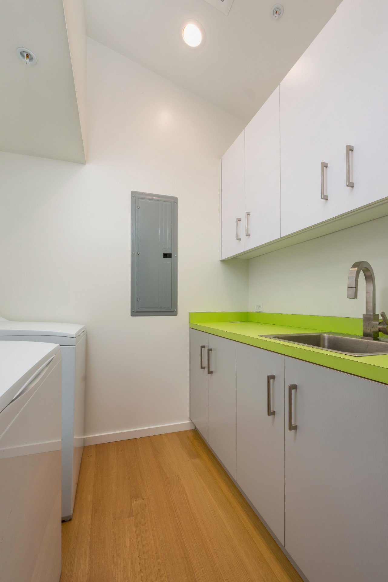 811 Hartzell St Pacific Palisades, CA 90272 — James Respondek